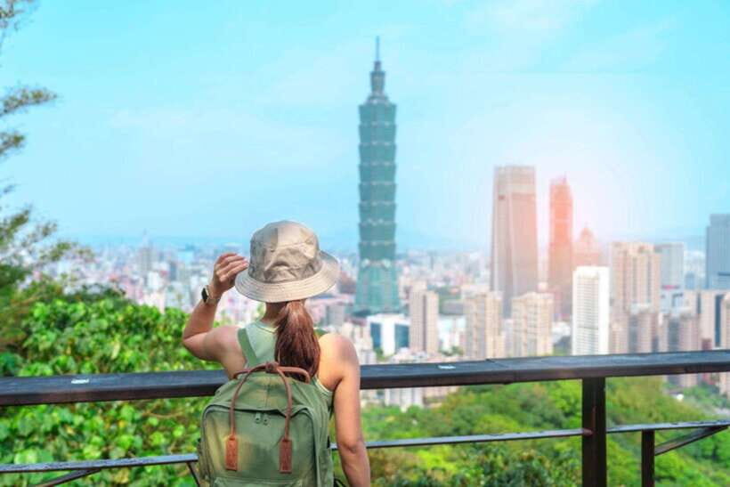 Taipei: Private Day Tour by Car - A Sample Day: What You Might Experience