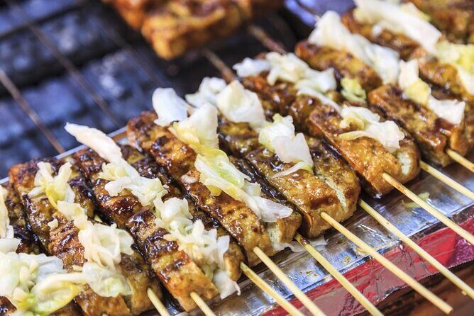 Taipei Twilight Tales: Ximending to Huaxi Night Market Private 6H - Exploring the Heart of Taipei: Ximending