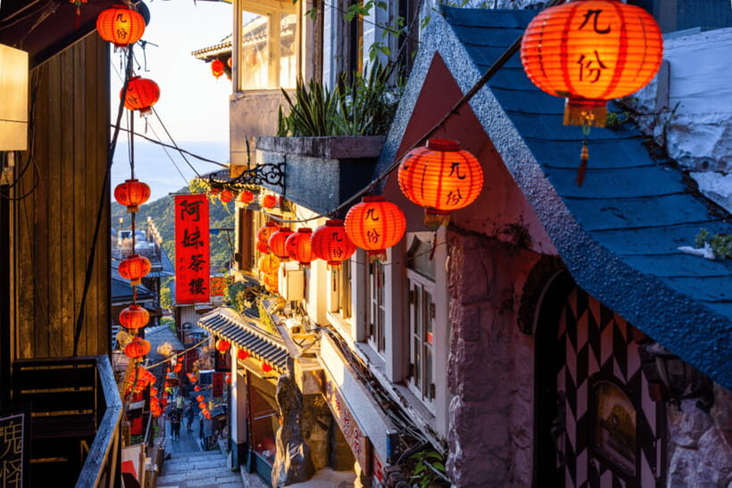 Taipei: Yangmingshan, Shifen, Jiufen & Yehliu Private Tour - The Value and Practicalities