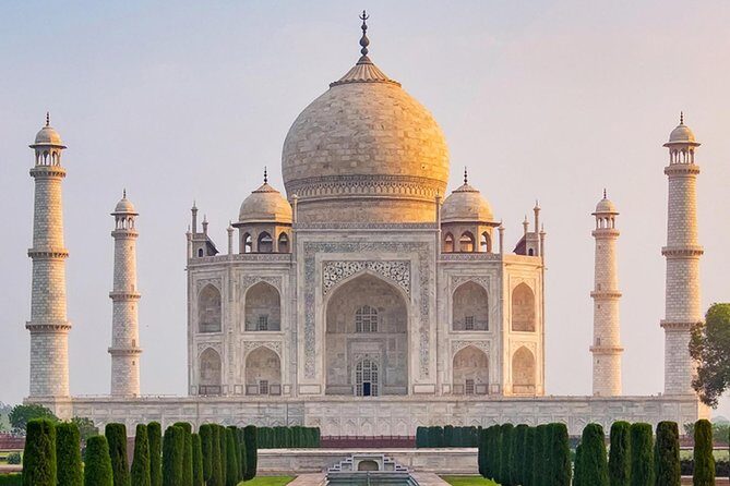 Taj Mahal & Agra Day Tour by Train from Delhi with 5* Hotel Lunch - Exploring the Taj Mahal