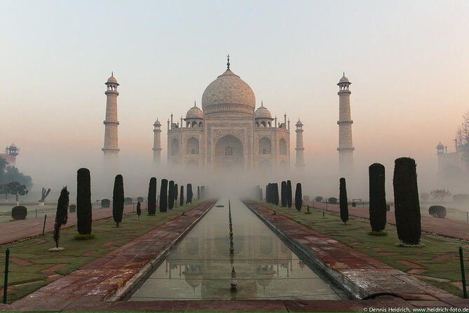 Taj Mahal and Agra Fort tour By Superfast Train from Delhi - How to Assess the Value?