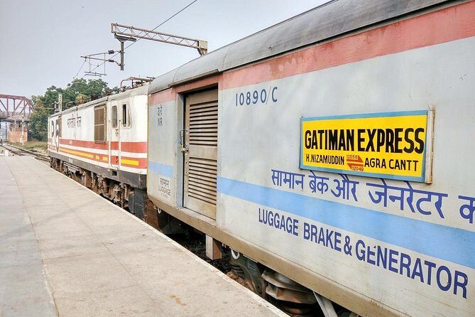 Taj Mahal private tour from Delhi by Gatimaan Express - The Practical Aspects