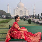 Taj Mahal Tour With Professional Photographer With Rental Saree - Who Will Love This Tour?