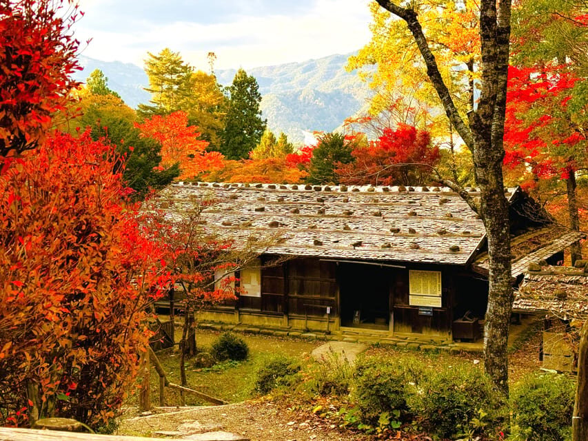 Takayama: Hida Folk Village Guided Tour with Bus Transfer - Hida Folk Village: A Closer Look