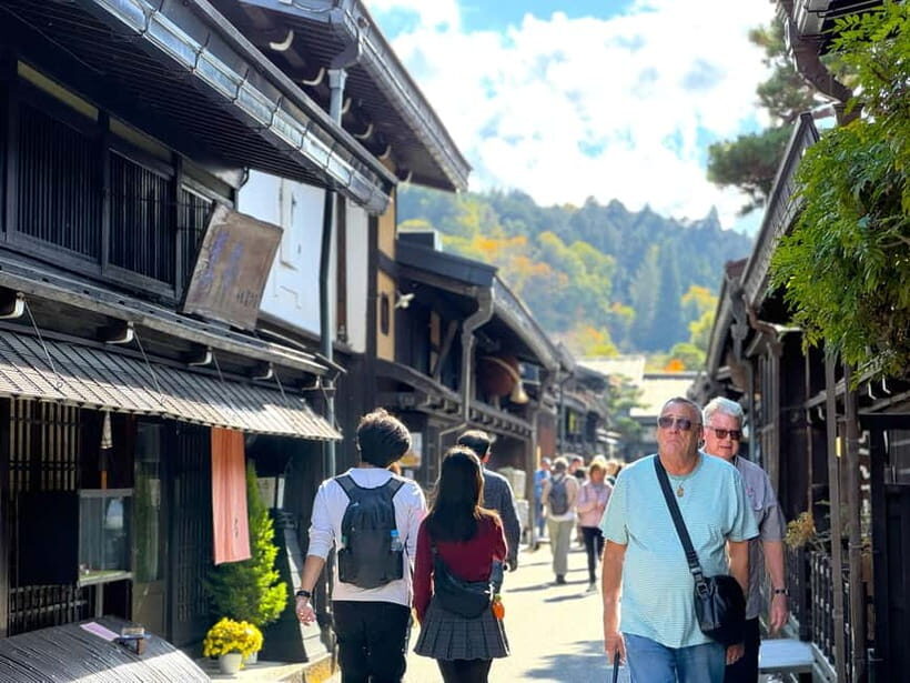 Takayama: Takayama Jinya & Old Town Private Walking Tour - Practicalities: What to Expect