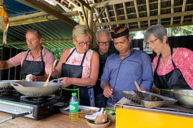 Talenan Bali Cooking Class - A Guided Tour into Balinese Cooking and Culture