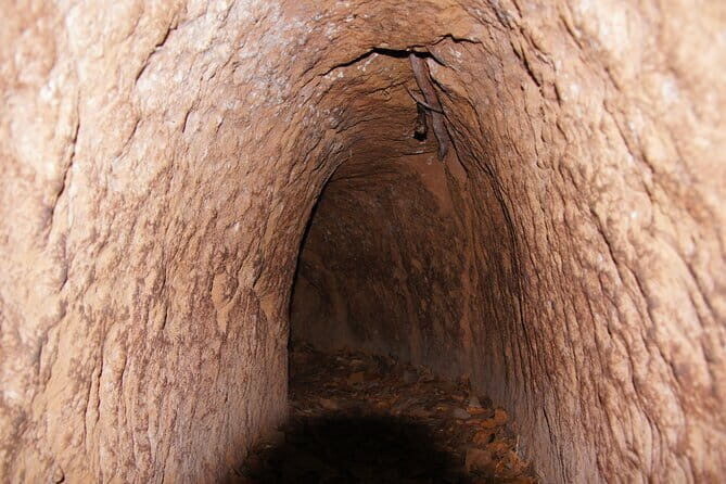 Tay Ninhs Caodaism and the Cu Chi Tunnels - Summarizing the Experience