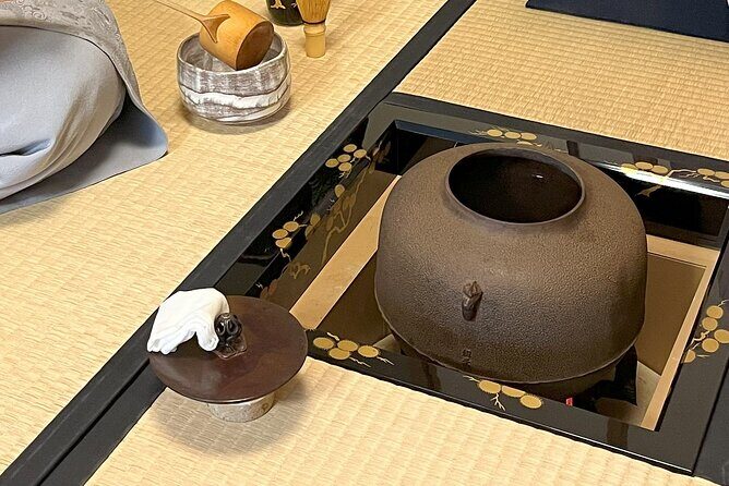 Tea ceremony experience in Osaka with a small group - Who Should Consider This Tour?