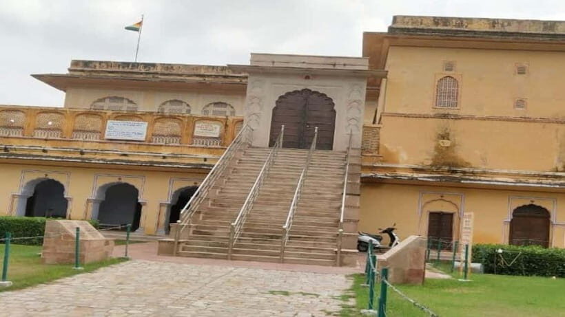 Temples of Jaipur Private Half-Day Tour - Analyzing the Value