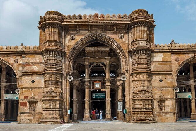 Temples & Wildlife Tour of Gujarat - Assessing the Value: What You Get for the Price