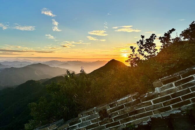 Tent Camping Overnight Tour On The Wild Great Wall - Group Dynamics and Guide Expertise