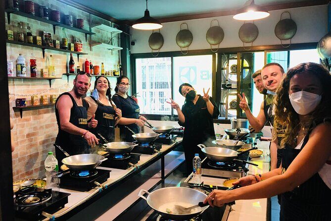 Thai cooking class experience in Bangkok with Tingly Thai cooking school - Who Would Love This Tour?