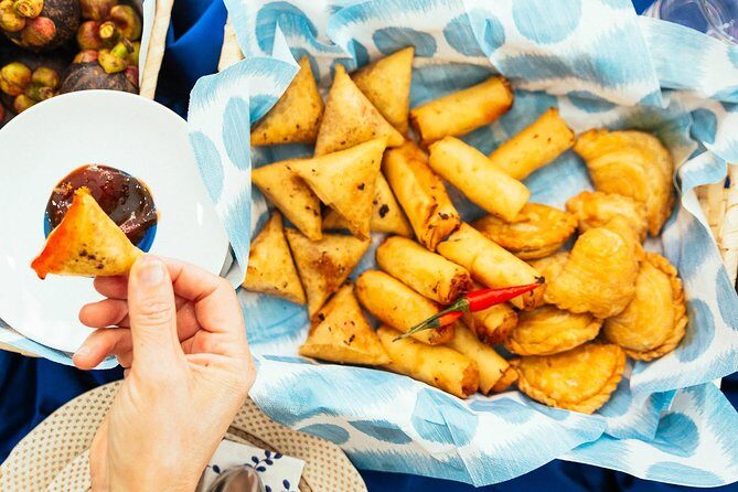 The 10 Tastings of Kuala Lumpur With Locals: Private Street Food Tour - In-Depth Breakdown of the Itinerary