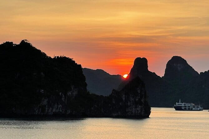 The Best of Northern Vietnam in 5 Days Ninh Binh & Ha Long - Practical Details That Matter