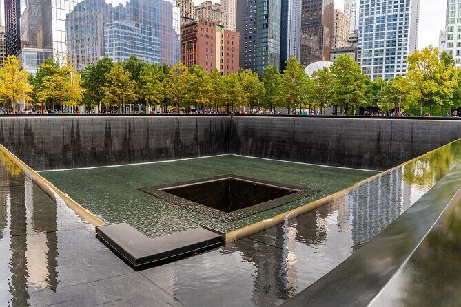 The Manhattan Tour - The Practicalities: Transport, Guides, and Time