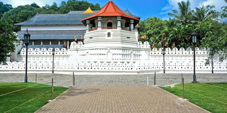 Three Temples Loop In Kandy Day Tour By Tuk Tuk - What Our Readers Have Said