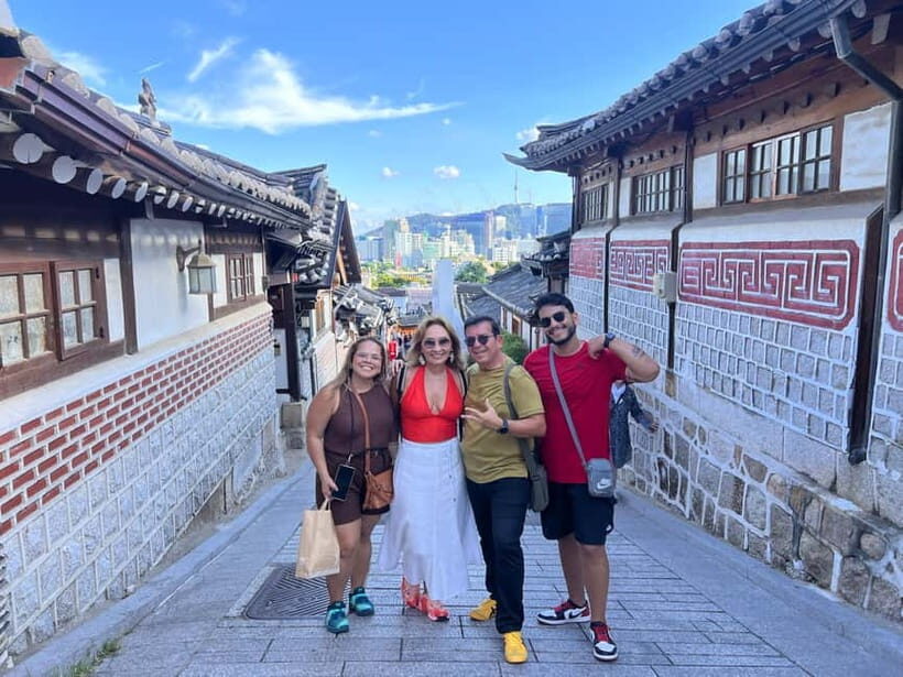 Time Travel in Seoul: Gyeongbokgung, Folk Museum & Bukchon - Authentic Experiences and Review Highlights