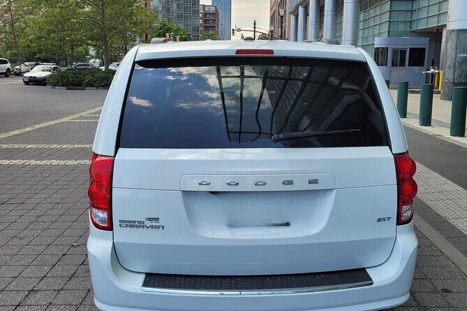 Times Square NYC to Newark International Airport Transfer Service - What to Consider