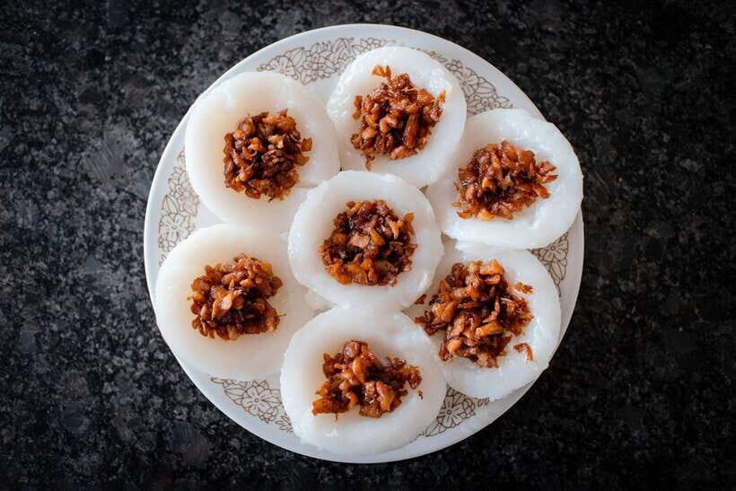 Tiong Bahru: Explore Singapore's Oldest Estate (Mandarin ) - The Tiong Bahru Wet Market: A Cultural Microcosm