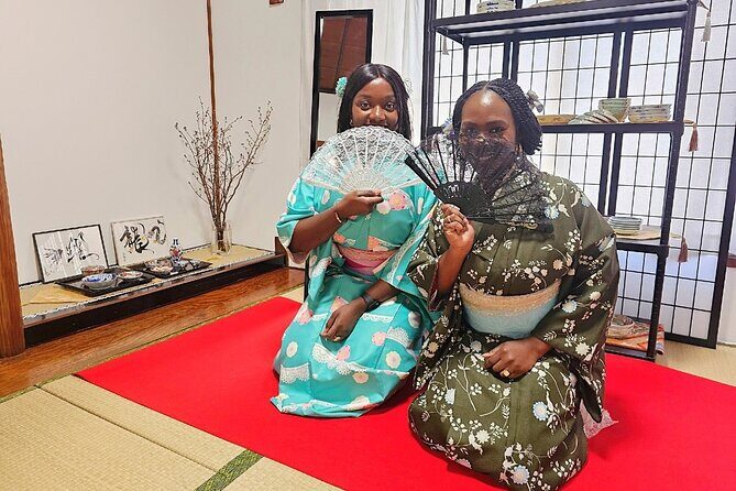 Tokyo Asakusa Kimono RentalNext Day Return Plan - The Dressing Experience and Shared Changing Rooms