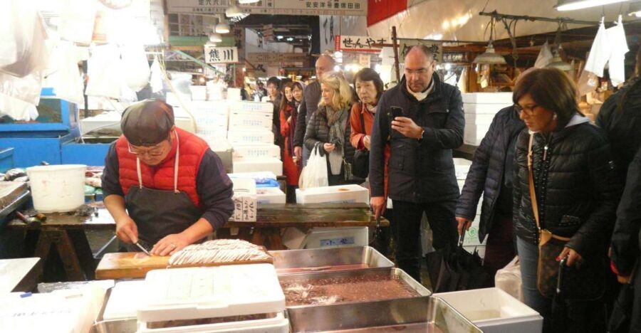 Tokyo: Guided Walking Tour of Tsukiji Market with Breakfast - Who Will Love This Tour?