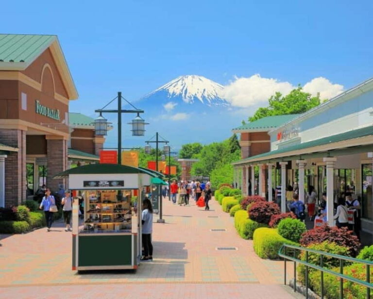 Tokyo: Hakone, Lake Ashi & Gotemba Outlets Day Trip - Detailed Breakdown of the Itinerary