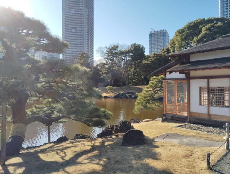 Tokyo: Hama-rikyu Garden Guided Tour with Entry Ticket - The Guided Tour: What to Expect