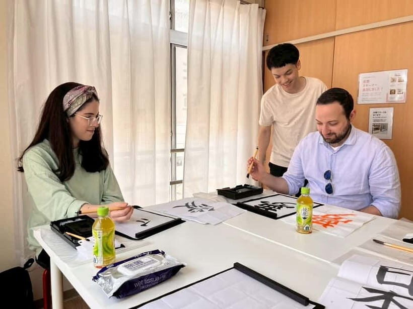 Tokyo: Japanese Calligraphy Lesson with Skilled Instructor - Practical Details & Tips