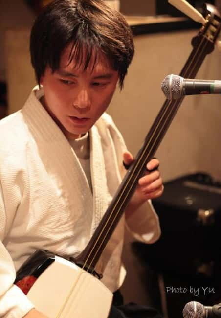 Tokyo: Learn to play traditonal songs on Tsugaru Shamisen - A Deep Dive into the Shamisen Experience
