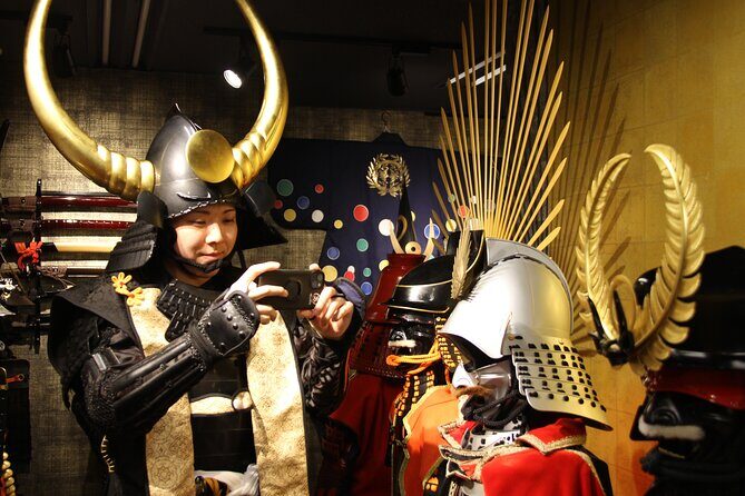 TOKYO Ultimate Samurai Armor Photo Experience! - Posing and Guided Instruction