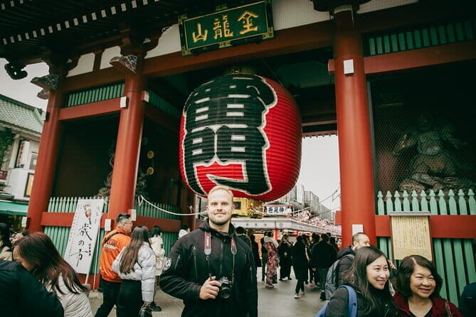 Tokyo Walking Tour w/ Local Guide and Photographer - Practical Details and Considerations