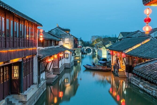 Tongli or Zhouzhuang Water Town Private Night Tour from Suzhou - Visiting Zhouzhuang Water Town