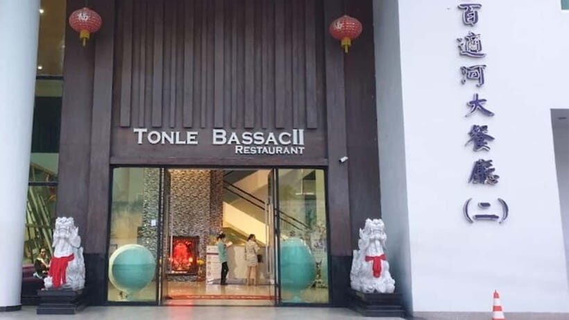 Tonle Bassac II Restaurant Buffet in Phnom Penh, Cambodia - An In-Depth Review: What to Expect at Tonle Bassac II Restaurant Buffet