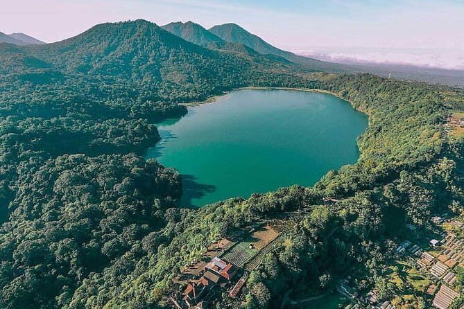 Top scenic Ulundanu & Tanah lot Temple & Banyumala Waterfall - Authentic Bali Experience in a Day