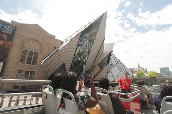 Toronto Hop-On Hop-Off Bus Tour with Scenic Boat Cruise - Who Will Love This Tour?