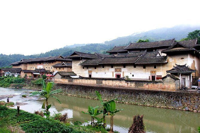Tour Guide and Car: Private Day Tour to Hongkeng Tulou and Gaobei Tulou - The Tour Breakdown: What to Expect on Your Day