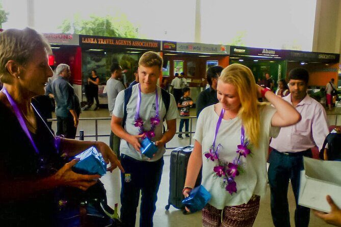 Transfer between Colombo Airport (CMB) and Liyonaa Beach Hotel, Trincomalee - The Details: What to Expect on Your Transfer