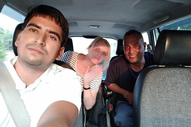 Transfer from Delhi to Agra by private Car - The Convenience of Private Transfer from Delhi to Agra