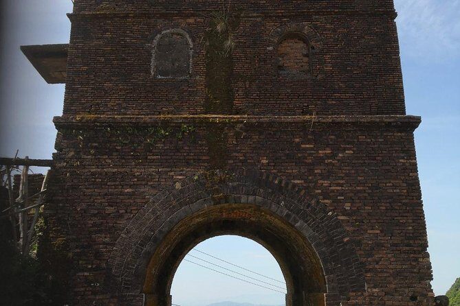 TRANSFER from HOI AN to HUE with SCENIC VIEWS STOP - What Makes This Experience Stand Out