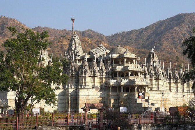 Travel From Udaipur to Jodhpur Via Kumbhalgarh and Ranakpur - Transportation and Comfort