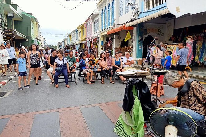Travstore Original Phuket Discovery Tour - Shared Half Day City Tour - Transportation & Group Size