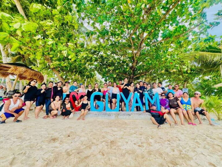 Tri island tour: Naked Island, Daku Island and Guyman Island - Value and Considerations