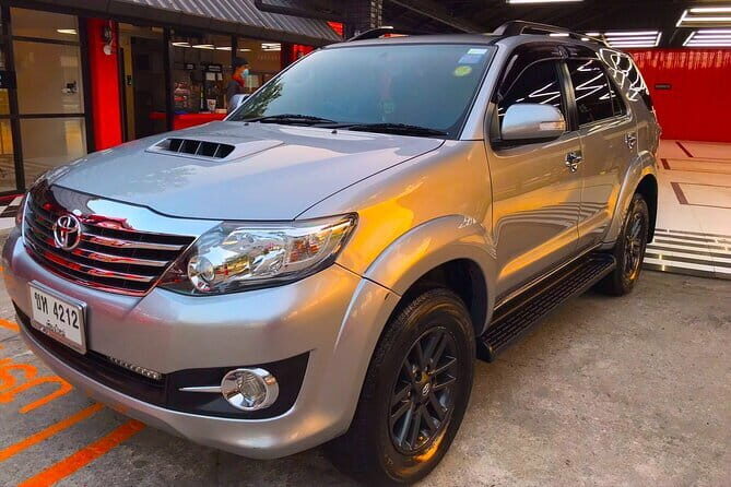 Try find your better than us ! Airport transfer in Kuala Lumpur HTL-APT (KUL) - Who Should Use This Service?