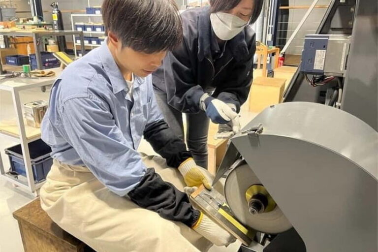 Tsubame Sanjo Fruit Knife Making Tour with Licensed Guide - The Itinerary: What to Expect During Your Day