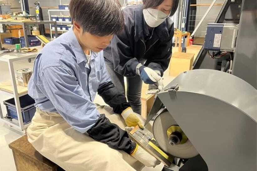 Tsubame Sanjo Fruit Knife Making Tour with Licensed Guide - The Itinerary: What to Expect During Your Day