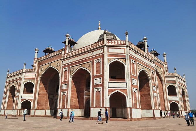 Two-week Indian Private Trip - Heritage Meets Color - Day 2: Delhi’s Heritage and Local Flavor