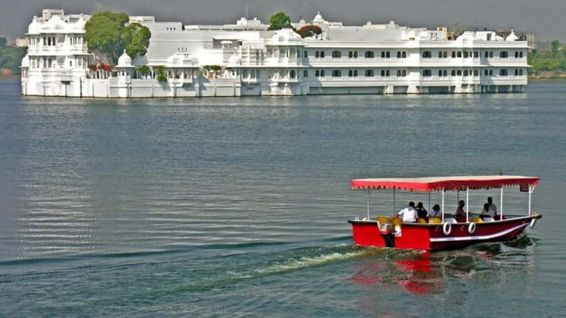 Udaipur: City Highlights Tour with Hotel Pickup - What the Tour Has Going for It