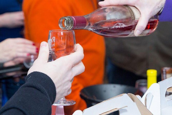 Ultimate Wine Country and Niagara Falls Private Tour with Lunch - Who Should Consider This Tour?