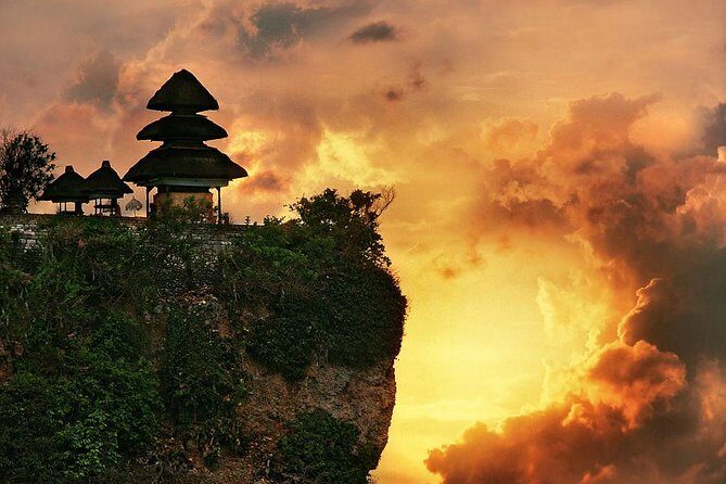 Uluwatu Temple Tour With Eat Pray and Love (EFL) Beach Visit - Authentic Experiences and Traveler Insights