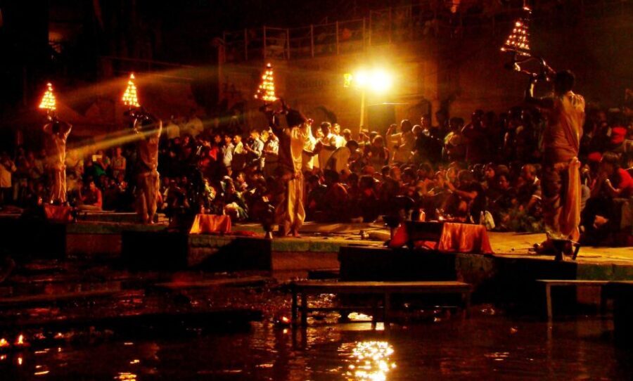 Varanasi: Morning Aarti with Boat Ride & Rooftop Breakfast - Who Should Sign Up for This Tour?